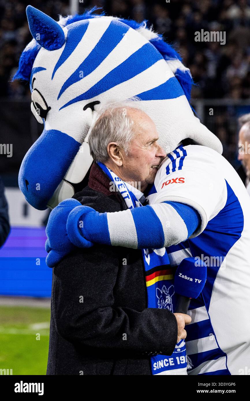 Bernard Ennatz Dietz (MSV Duisburg Legend) is honored at the stadium ...
