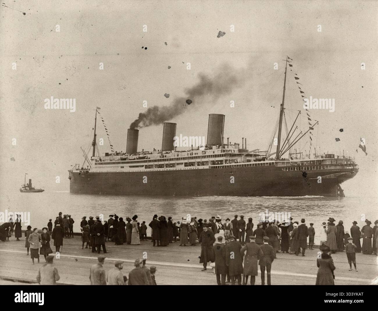 The German steamship Imperator in 1914. It was transferred to England ...