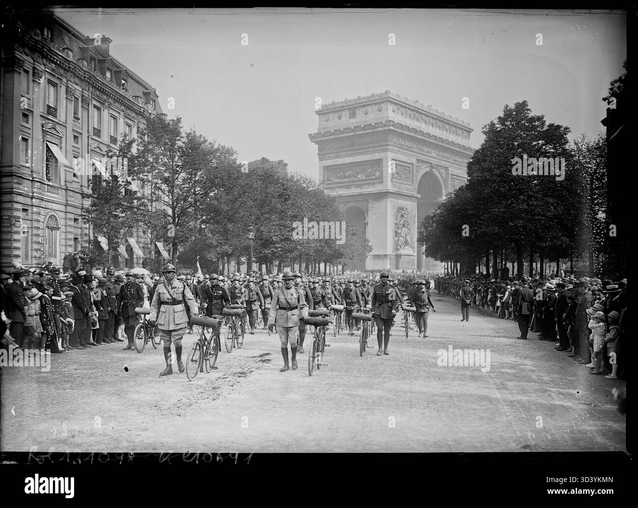 The military cycling parade on July 14, 1928, captured by Agence Rol ...