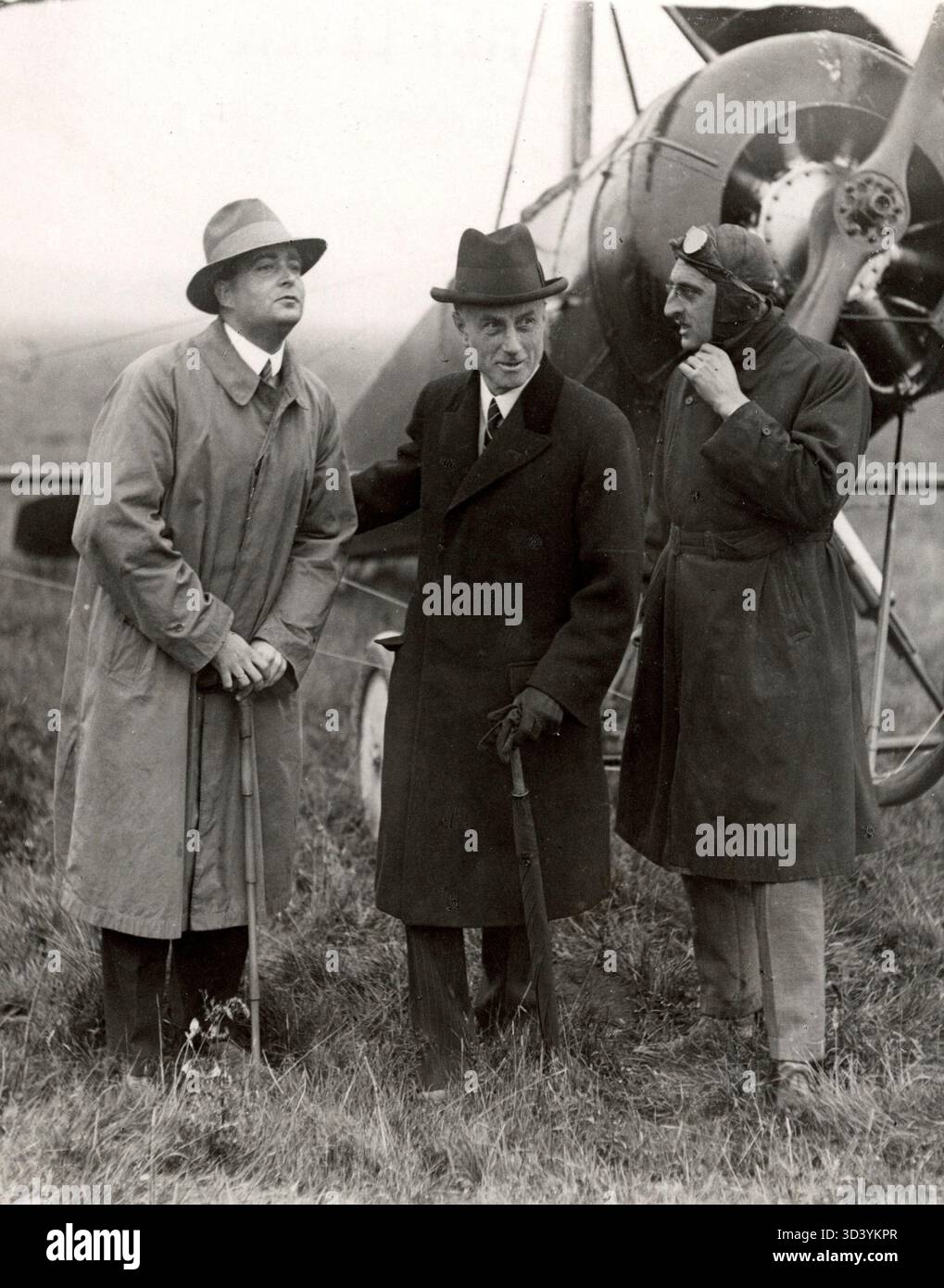 This 1925 photograph captures aviation pioneers at Farnborough, England ...