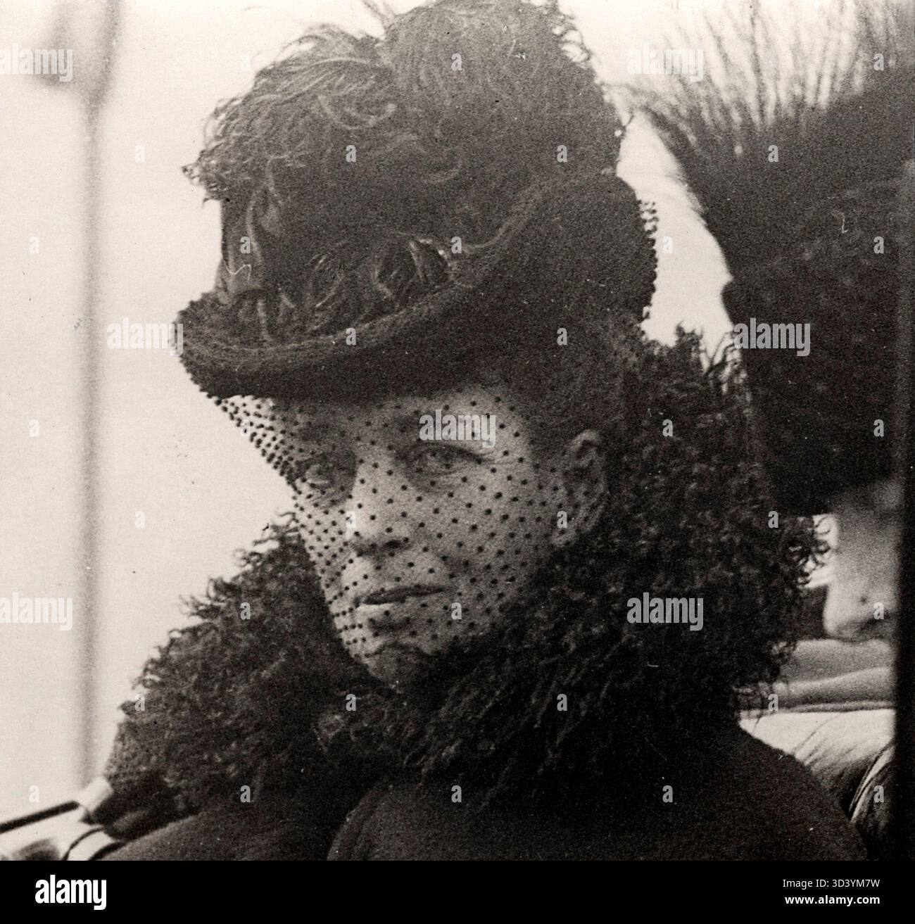 This 1925 photograph captures Queen Alexandra of England and Empress of ...
