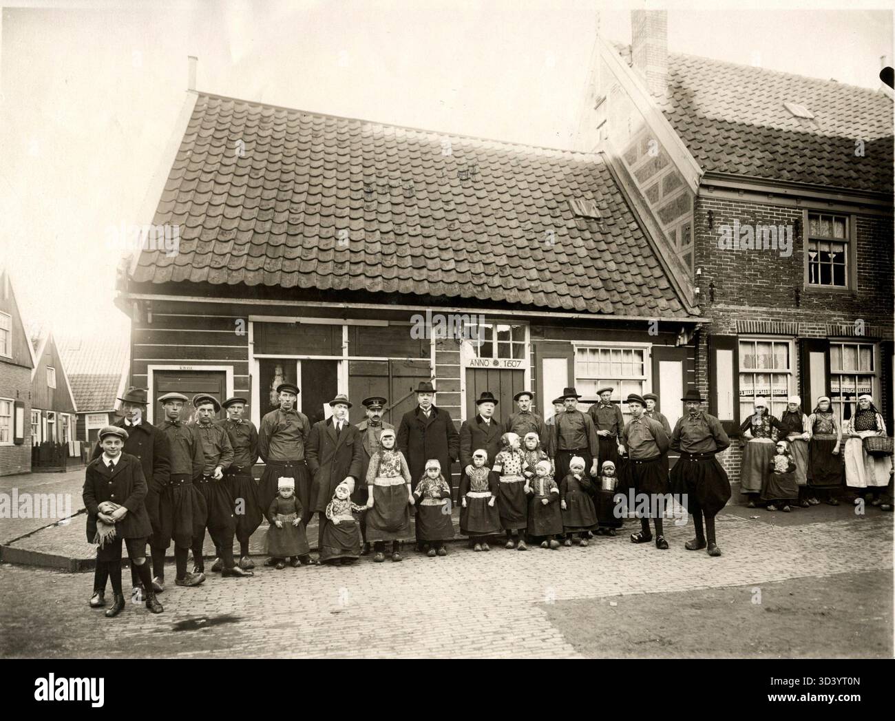 Landstorm volunteers from the Dutch Army's Marken division in 1921. The ...