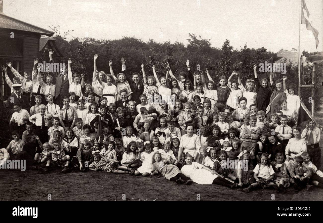 A group photo of Rotterdam boys and girls at a holiday camp in ...