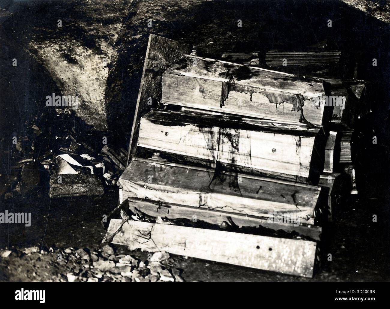 The coffins of the Austrian royal family are displayed in the catacombs ...