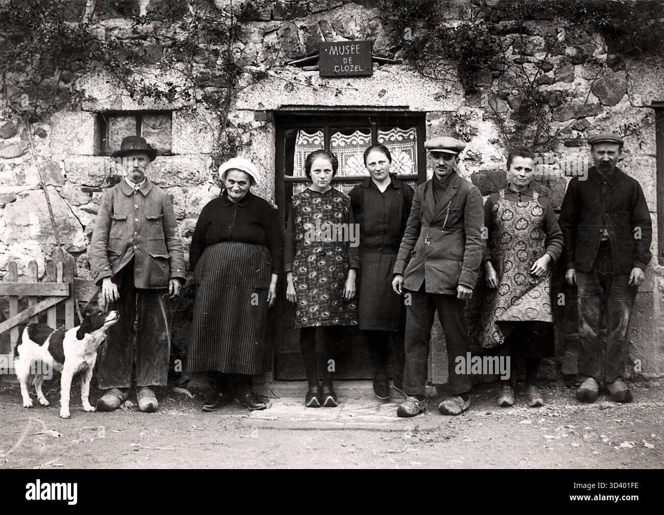 In 1927, the Fradin family discovered a prehistoric grave rich in ...
