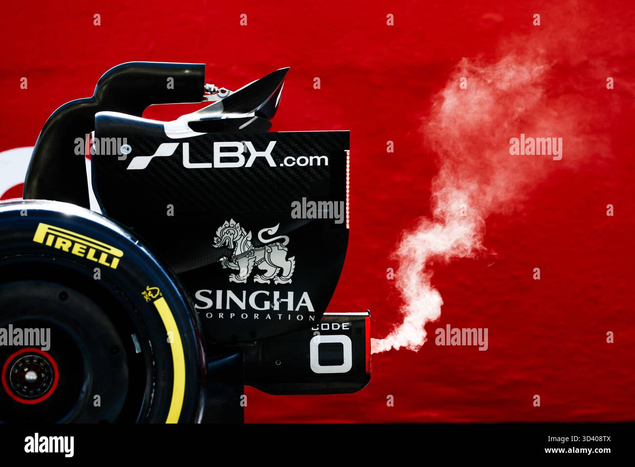 Oil smoke coming out from the Stake F1 Team Kick C45, mechanical detail ...