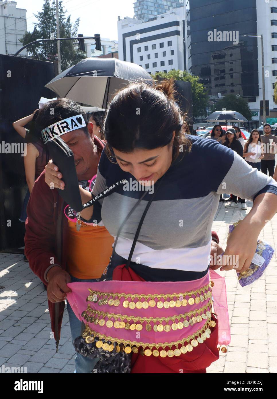 AMBIENTE ENTRADAS SHAKIRA Quito, Thursday, November 6, 2025 Dozens of ...