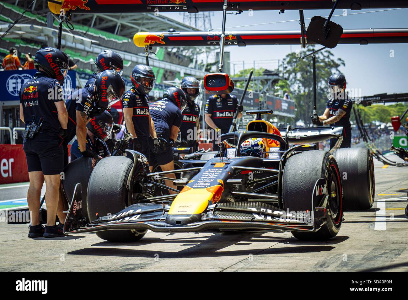 SAO PAULO, BRAZIL - NOVEMBER 07: Max Verstappen driving Red Bull Racing ...
