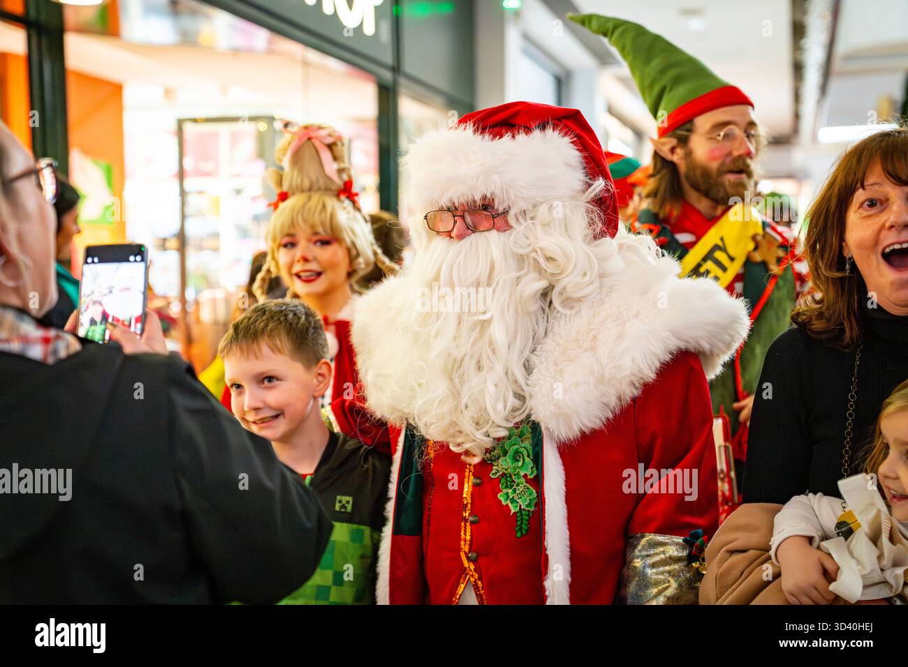 Derry, Northern Ireland. 7 November 2025. Santa arrives at Foyleside ...
