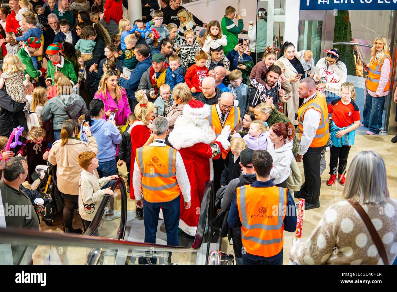 Derry, Northern Ireland. 7 November 2025. Santa arrives at Foyleside ...