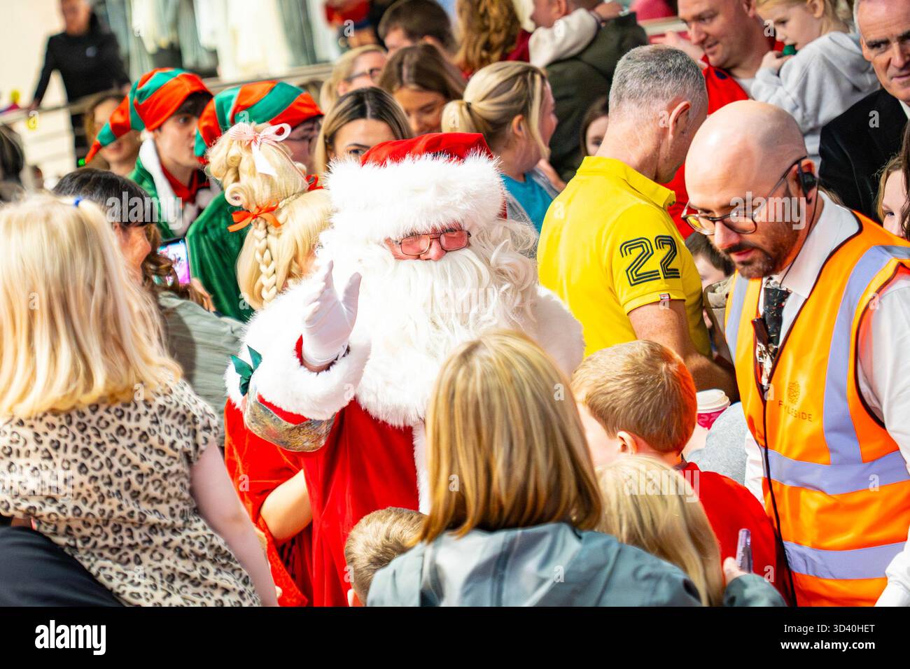 Derry, Northern Ireland. 7 November 2025. Santa arrives at Foyleside ...