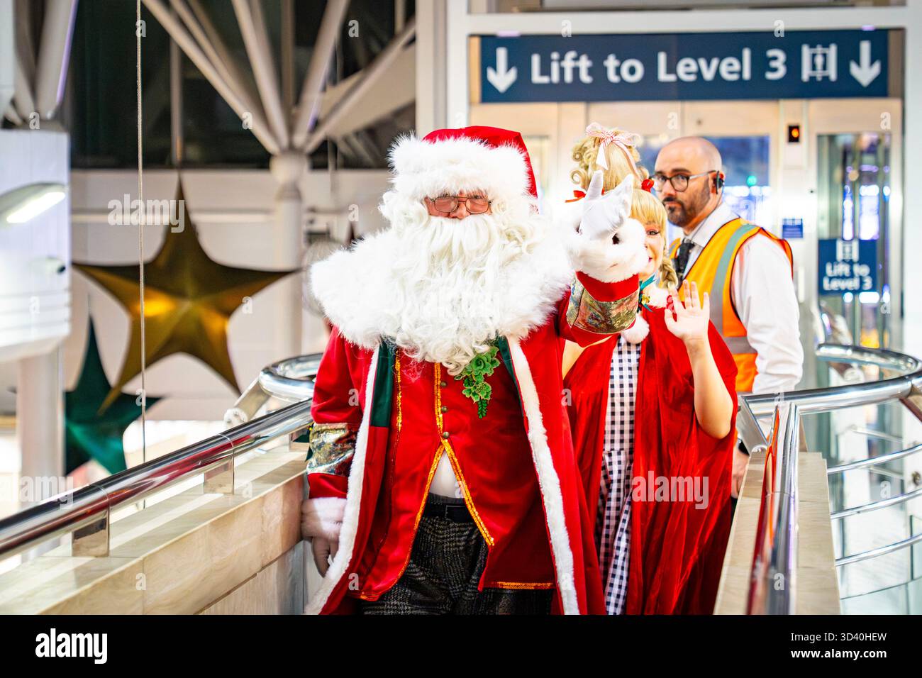 Derry, Northern Ireland. 7 November 2025. Santa arrives at Foyleside ...