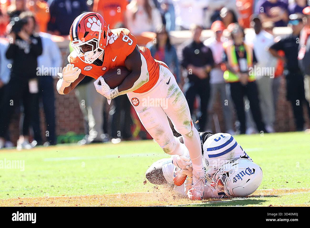 CLEMSON, SC - NOVEMBER 01: Clemson Tigers running back Gideon Davidson ...