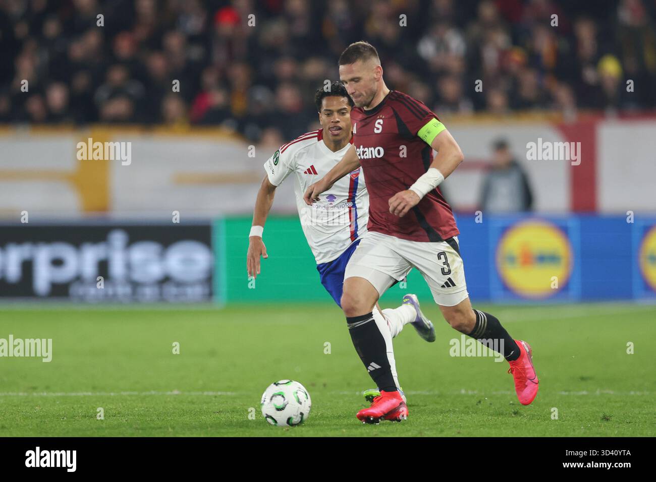 Pavel Kaderabek of Sparta Praha (R) seen in action during the UEFA ...