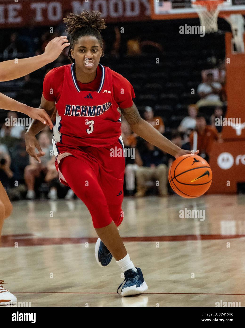 Nov 7 , 2025. Alicia Newell (3) of the Richmond Spiders in action vs ...