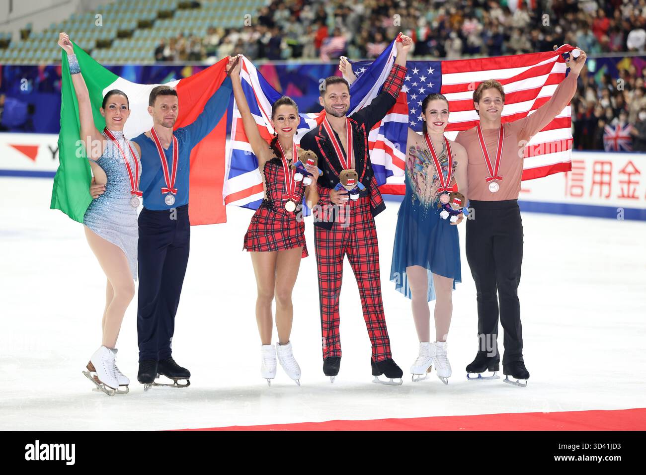 (L-R) Charlene GUIGNARD and Marco FABBRI of Italy, silver; Lilah FEAR ...