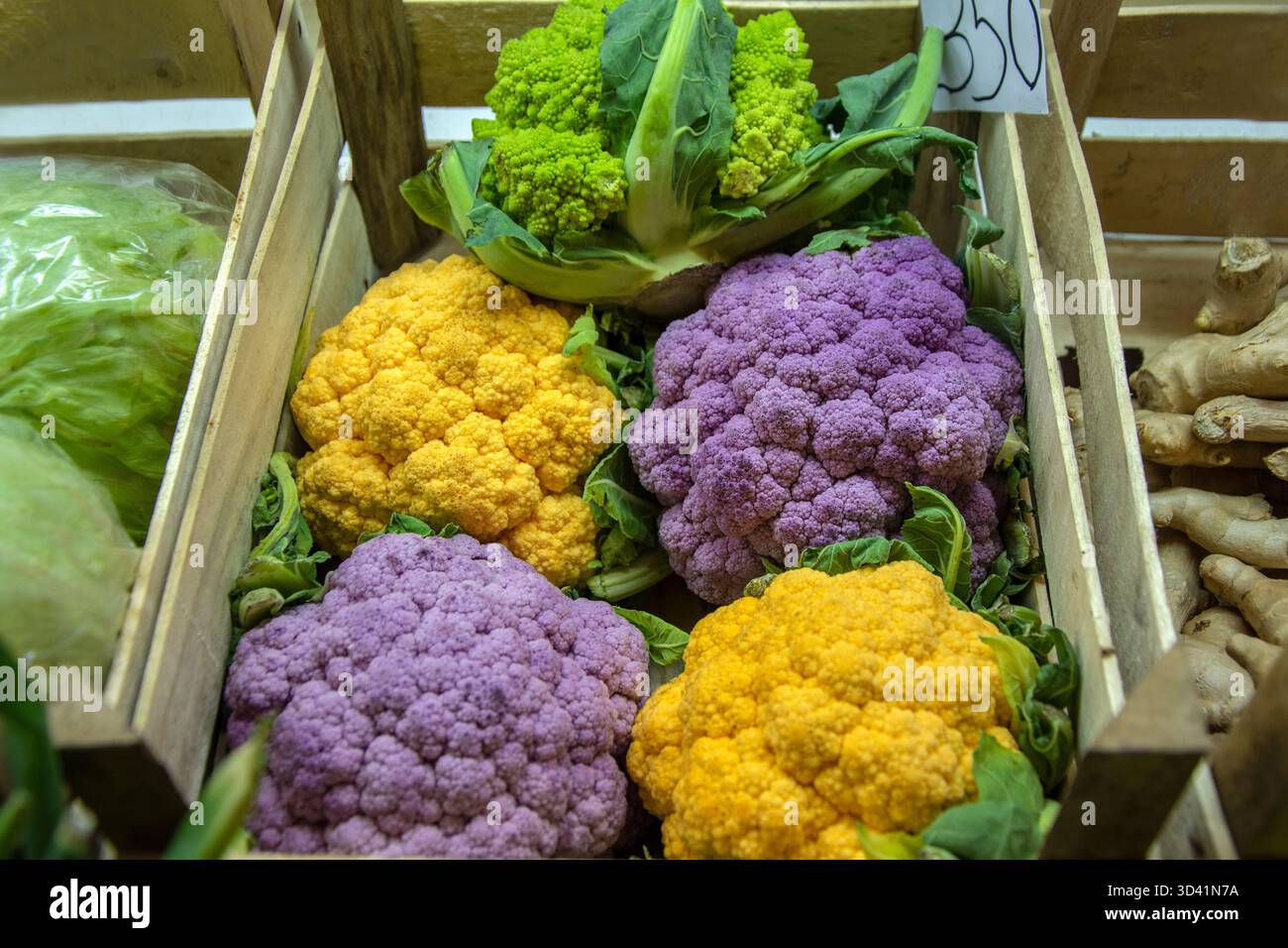 Colorful varieties of fresh cauliflower at the market Stock Photo - Alamy