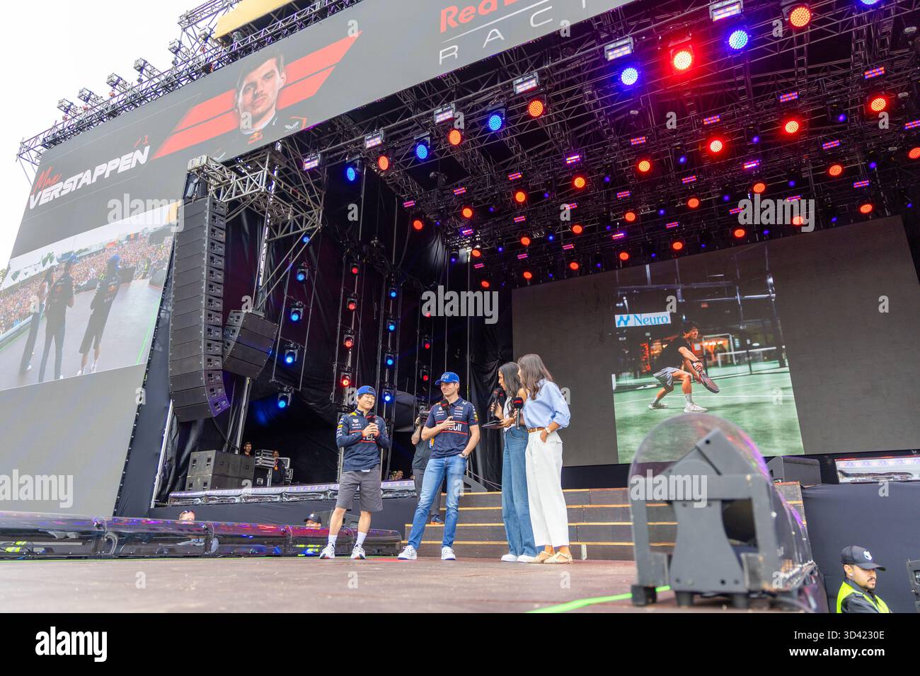 Red bull max verstappen rb21 drs hi-res stock photography and images ...