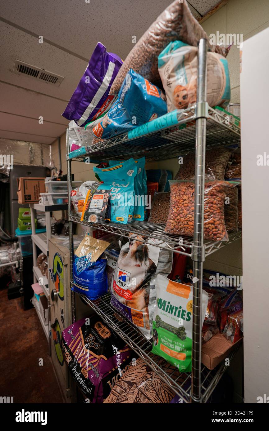 A Pet food pantry, for families needing help to provide for their dogs ...