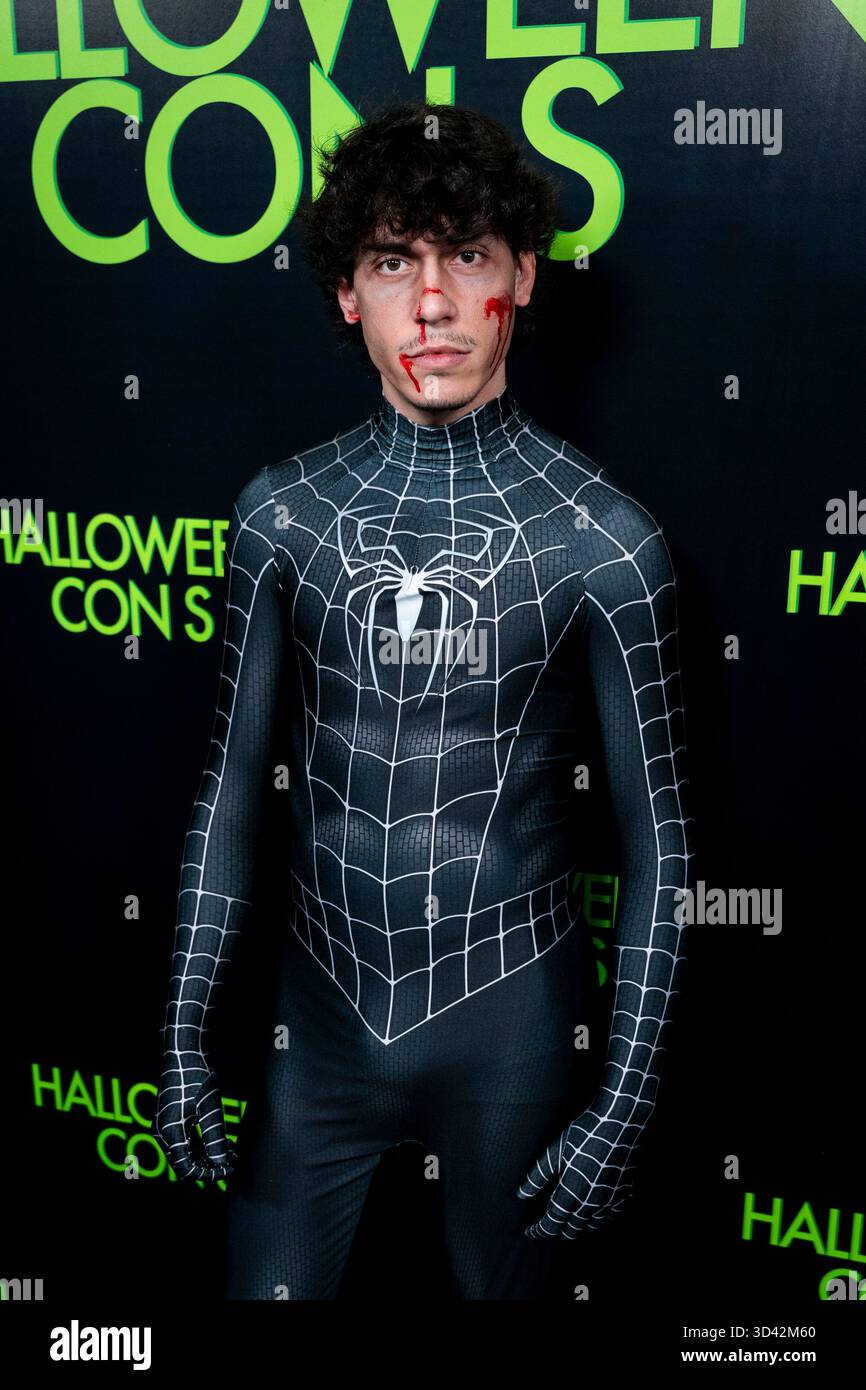 Victor Beltran attends to 'Halloween con S' Photocall on 30 October ...