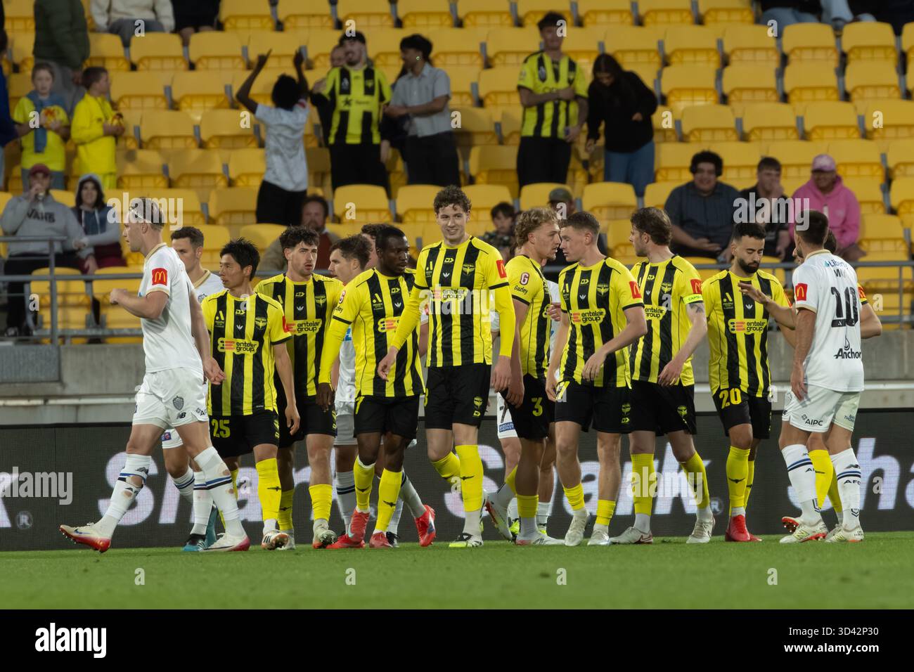 Wellington, New Zealand, 8 November 2025: Wellington Phoenix calm down ...