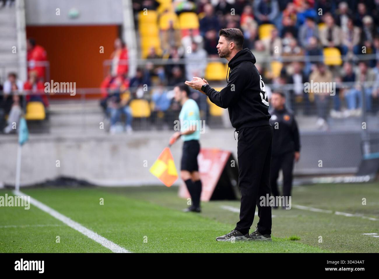 Gregory POIRIER (Entraineur Red Star) during the Ligue 2 BKT match ...