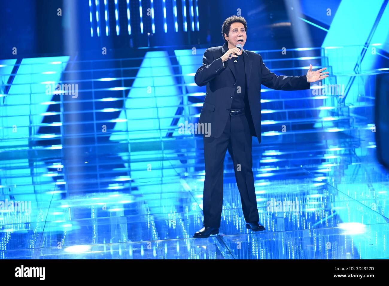 Rome: Rai Studios, formerly Dear. Broadcast of Tale e quale Show. Final ...