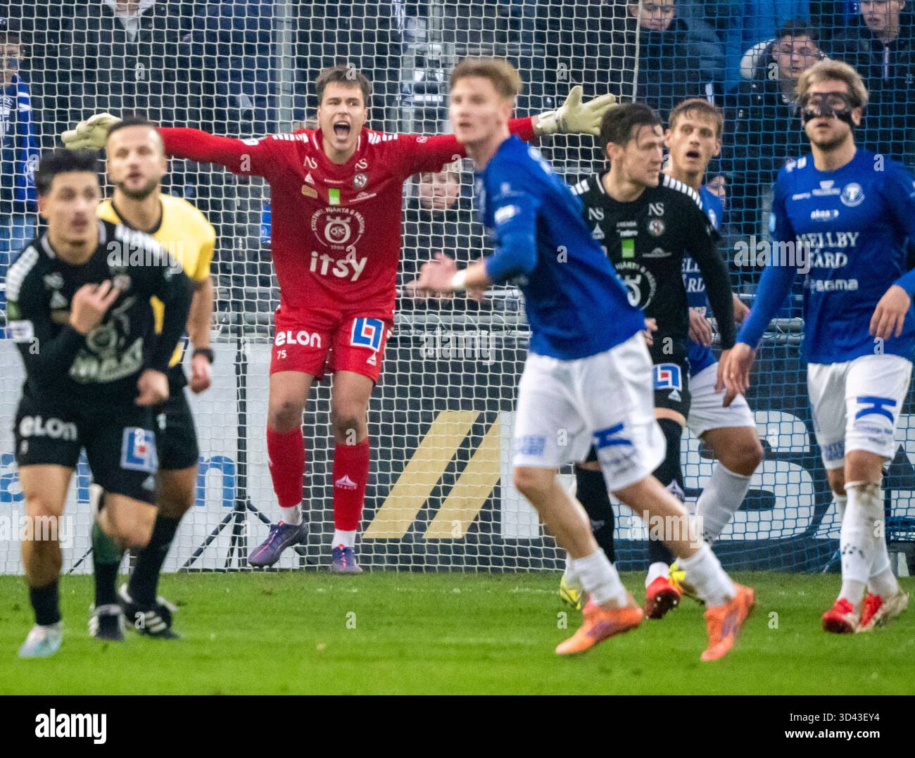 TRELLEBORG 2025-11-08 Örebro's goalkeeper Jakub Ojrzyński during ...