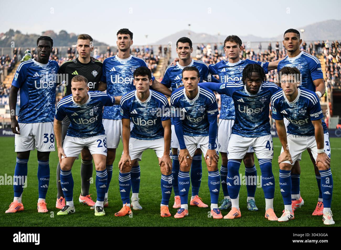 Lineup of Calcio Como during the Italian Serie A football match between ...