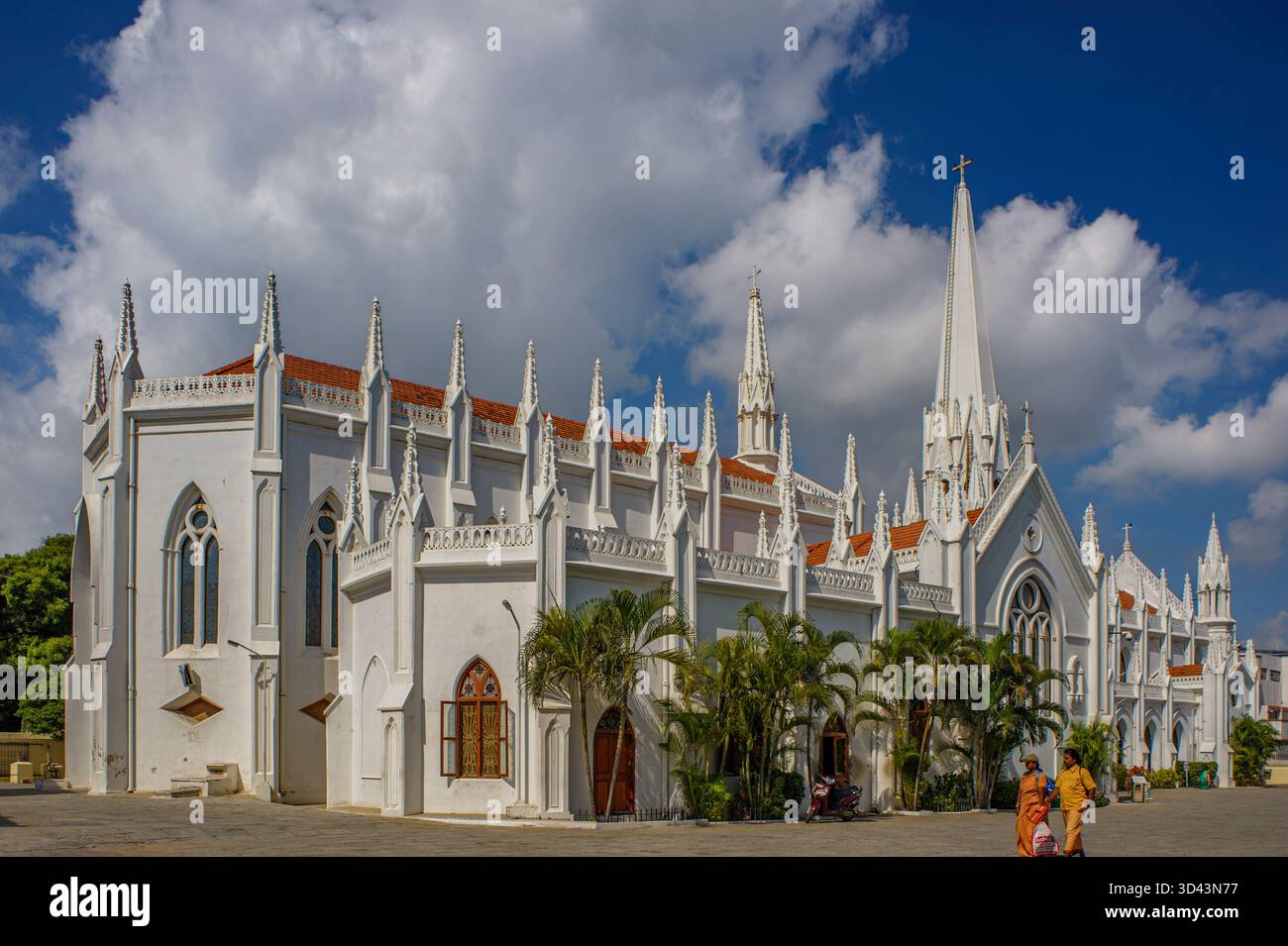 08 19 2009 SIde view of Santhome Cathedral Basilica San Thome Church St ...