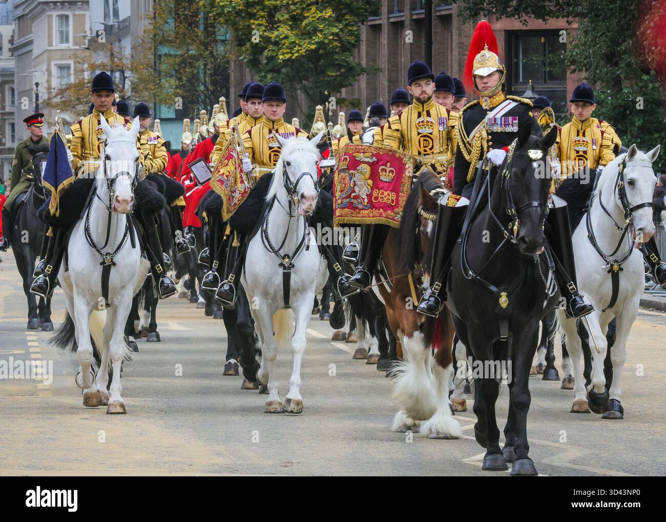 London, UK. 08th Nov, 2025. The gilded State Carriage with the Lady ...