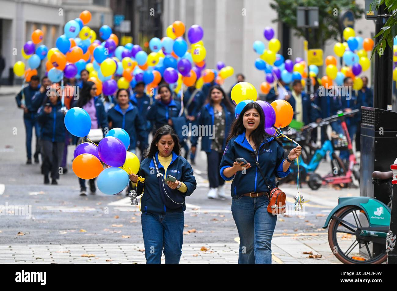 London, United Kingdom. 8 November 2025. Paraders make their final ...