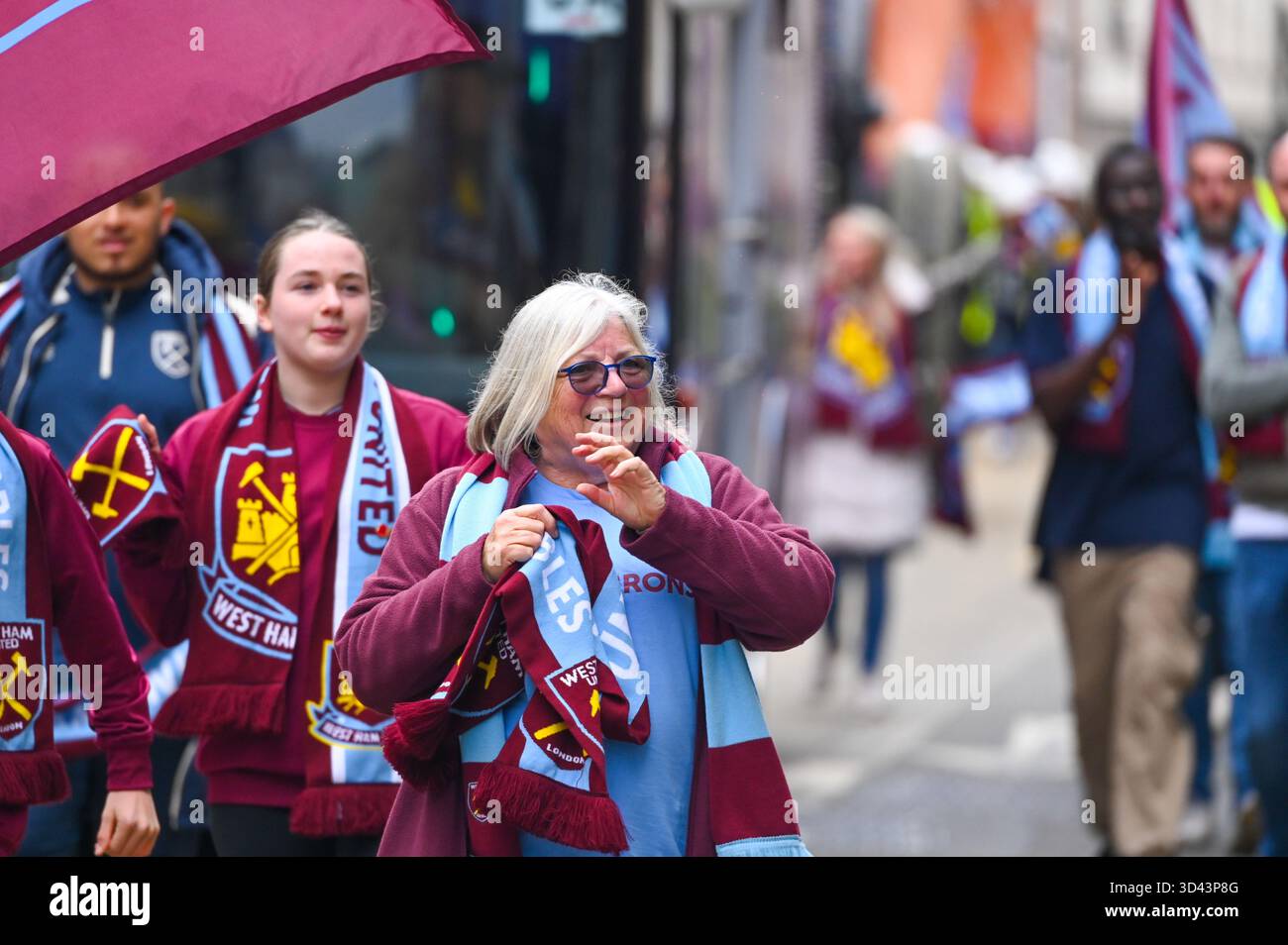 London, United Kingdom. 8 November 2025. Paraders take part in the ...
