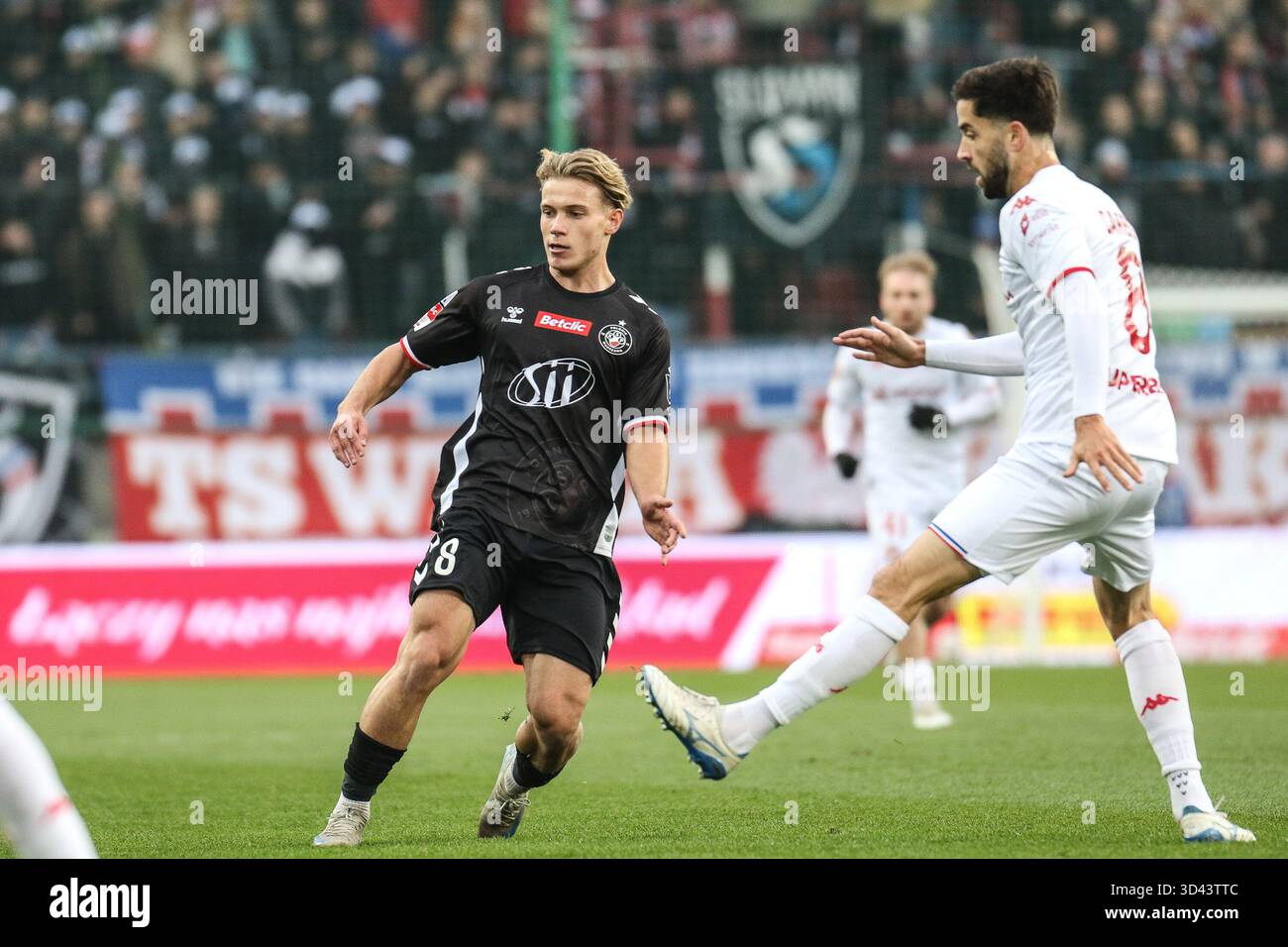 Krakow, Poland, 8th November, 2025, football 2025 2026 Betclic 1 Liga ...