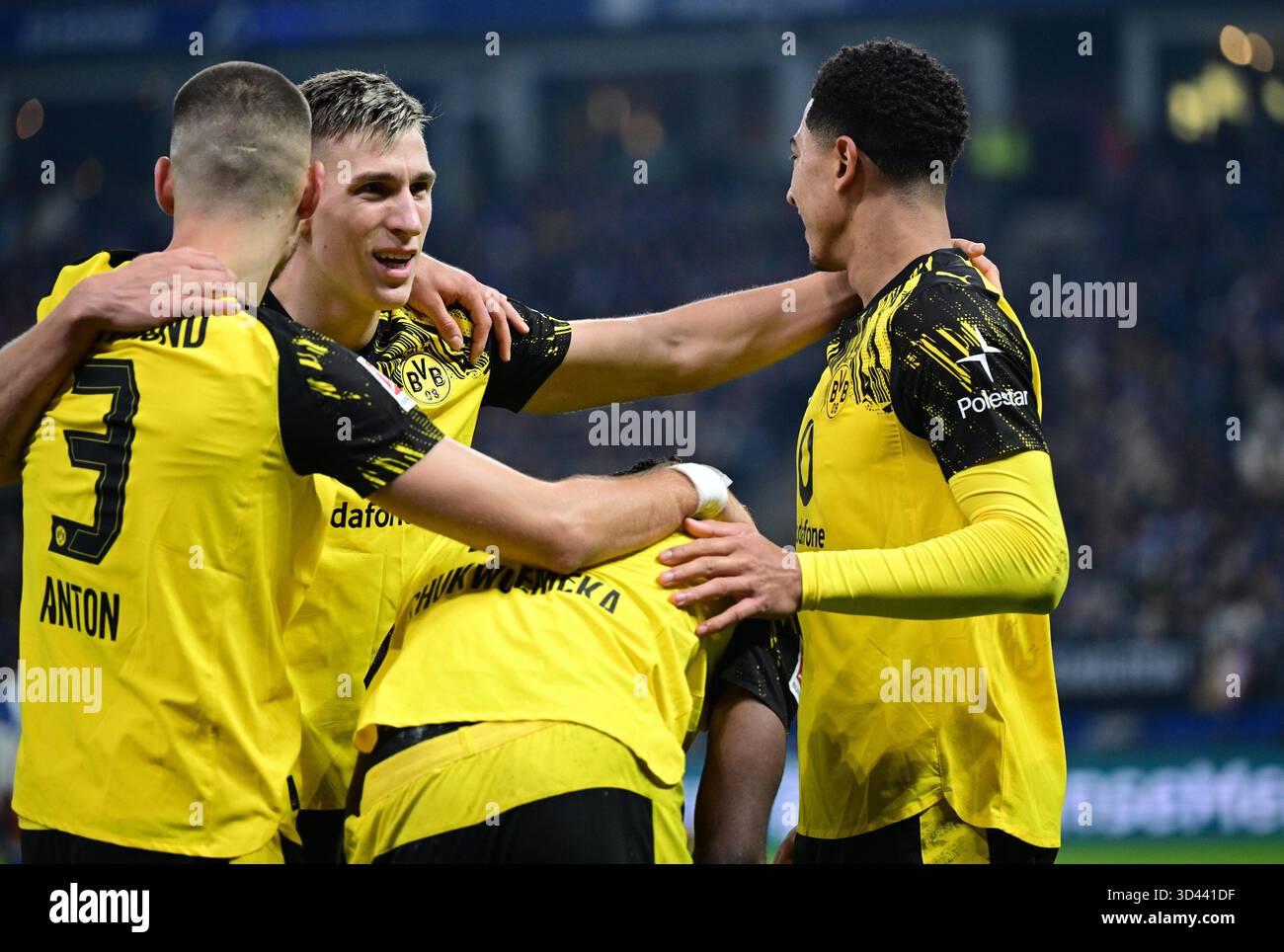 0:1 Goal, celebration, from left Waldemar Anton, Nico Schlotterbeck ...