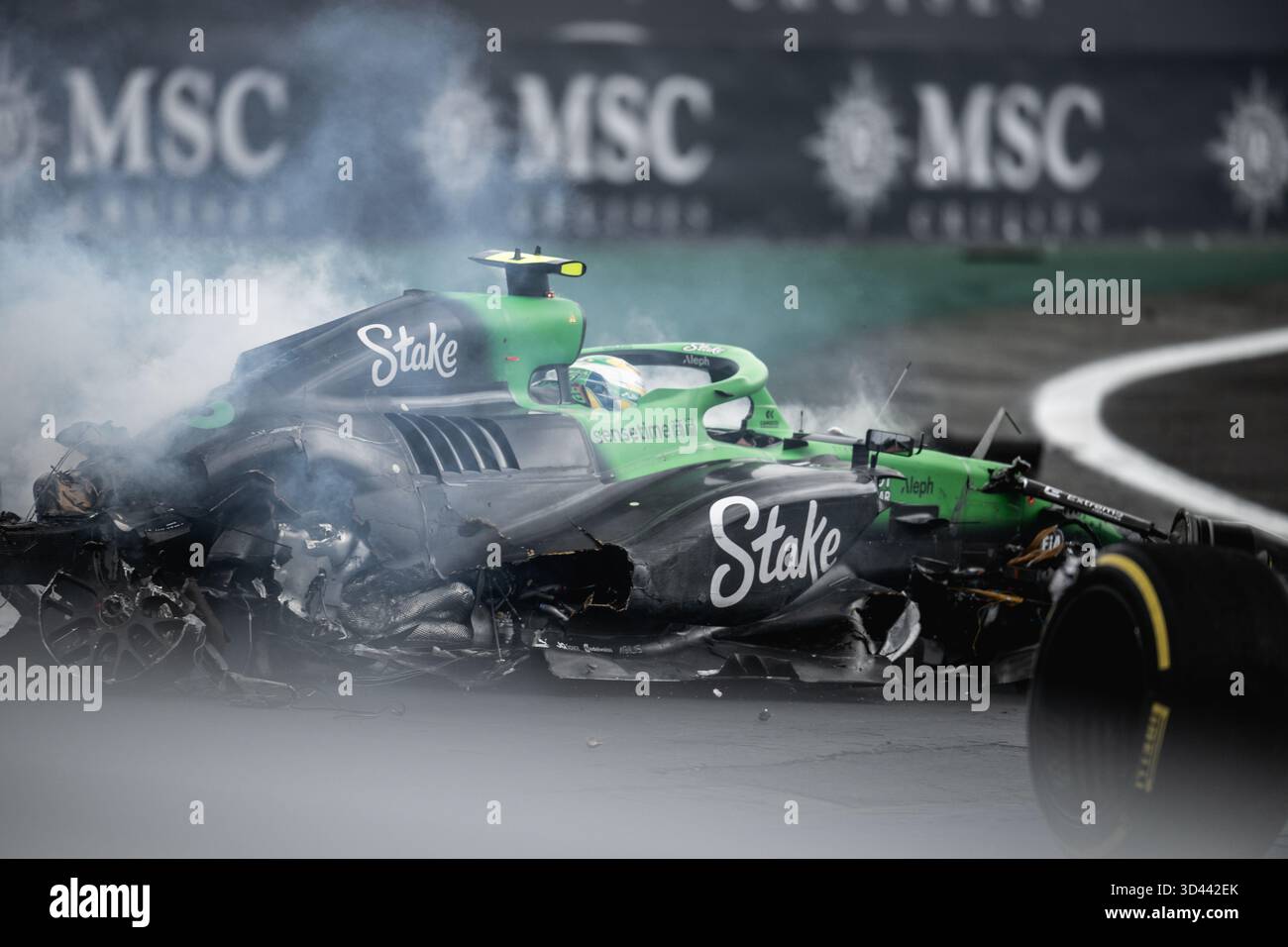 05 BORTOLETO Gabriel (bra), Stake F1 Team Kick C45, action crash ...