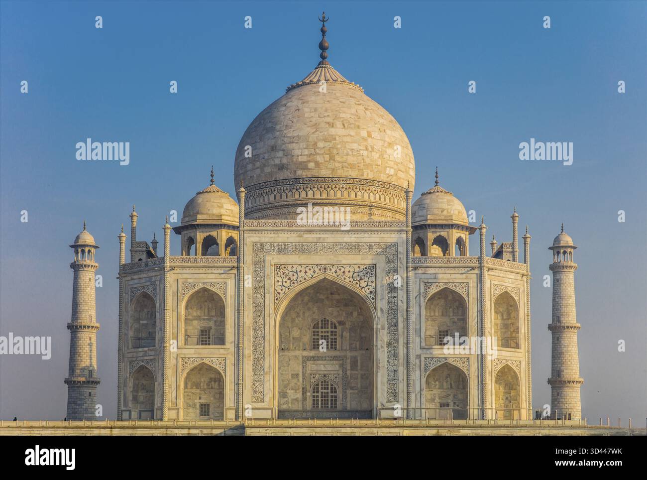 Taj Mahal after sunrise, most famous building of the Mughal period in ...
