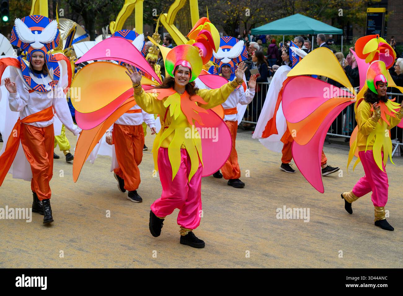 08/11/2025. London, UK Participants take part in the annual Lord Mayor ...