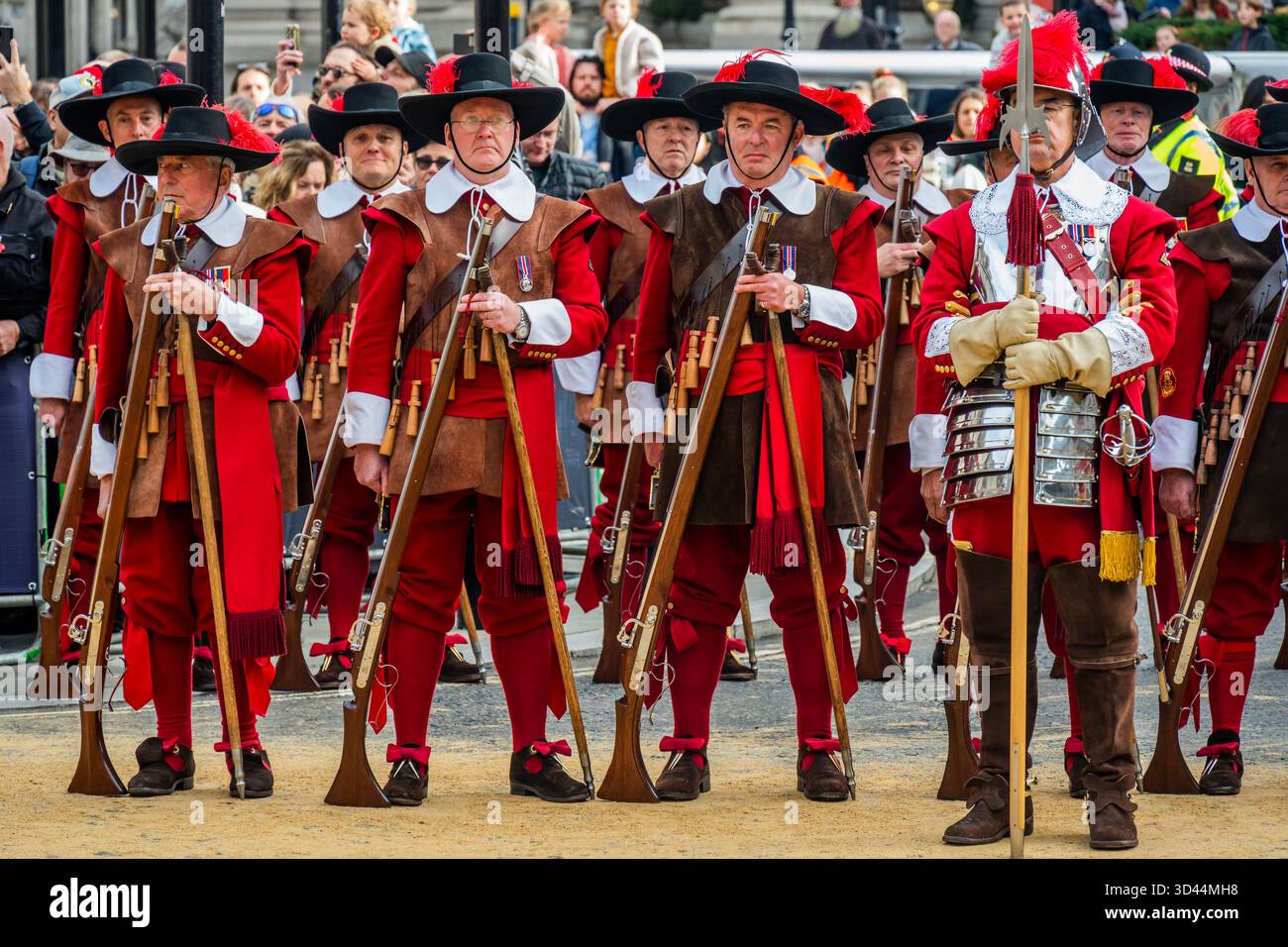 London, UK. 8 Nov 2025. Company Of Pikemen & Musketeers, Hac - The ...