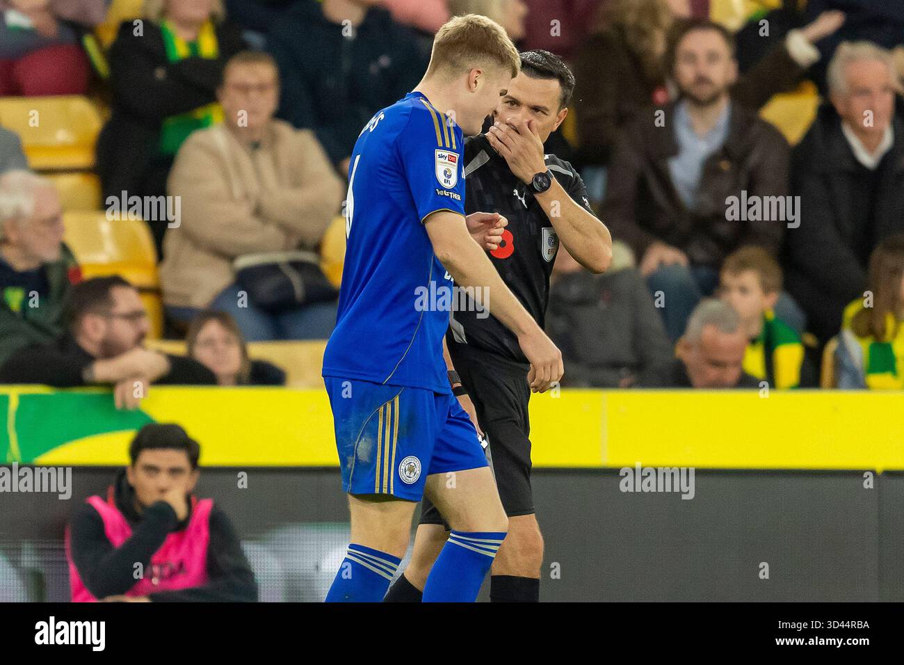 Jordan James of Leicester City reacts with Referee Dean Whitestone ...