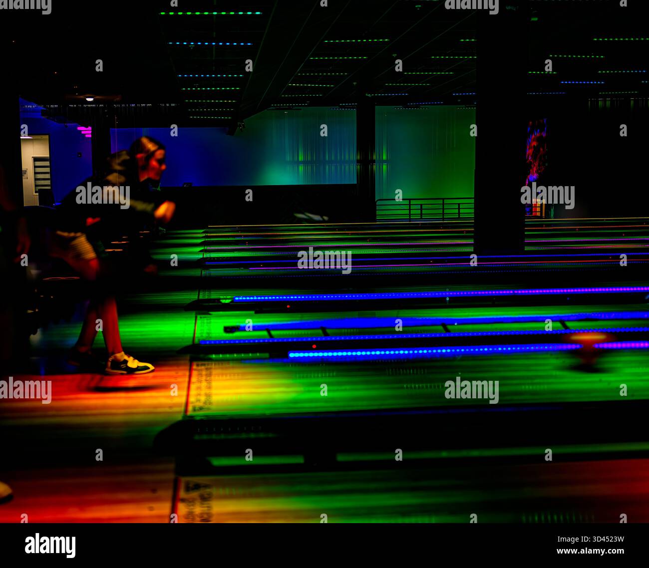 Strike 10 ten lane hi-res stock photography and images - Alamy