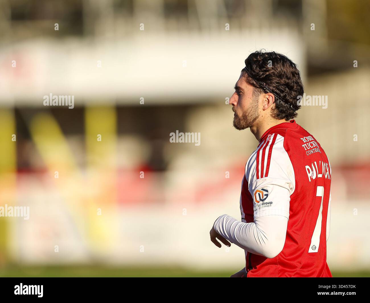 BRACKLEY, ENGLAND - NOVEMBER 8: Scott Pollock of Brackley Town before ...