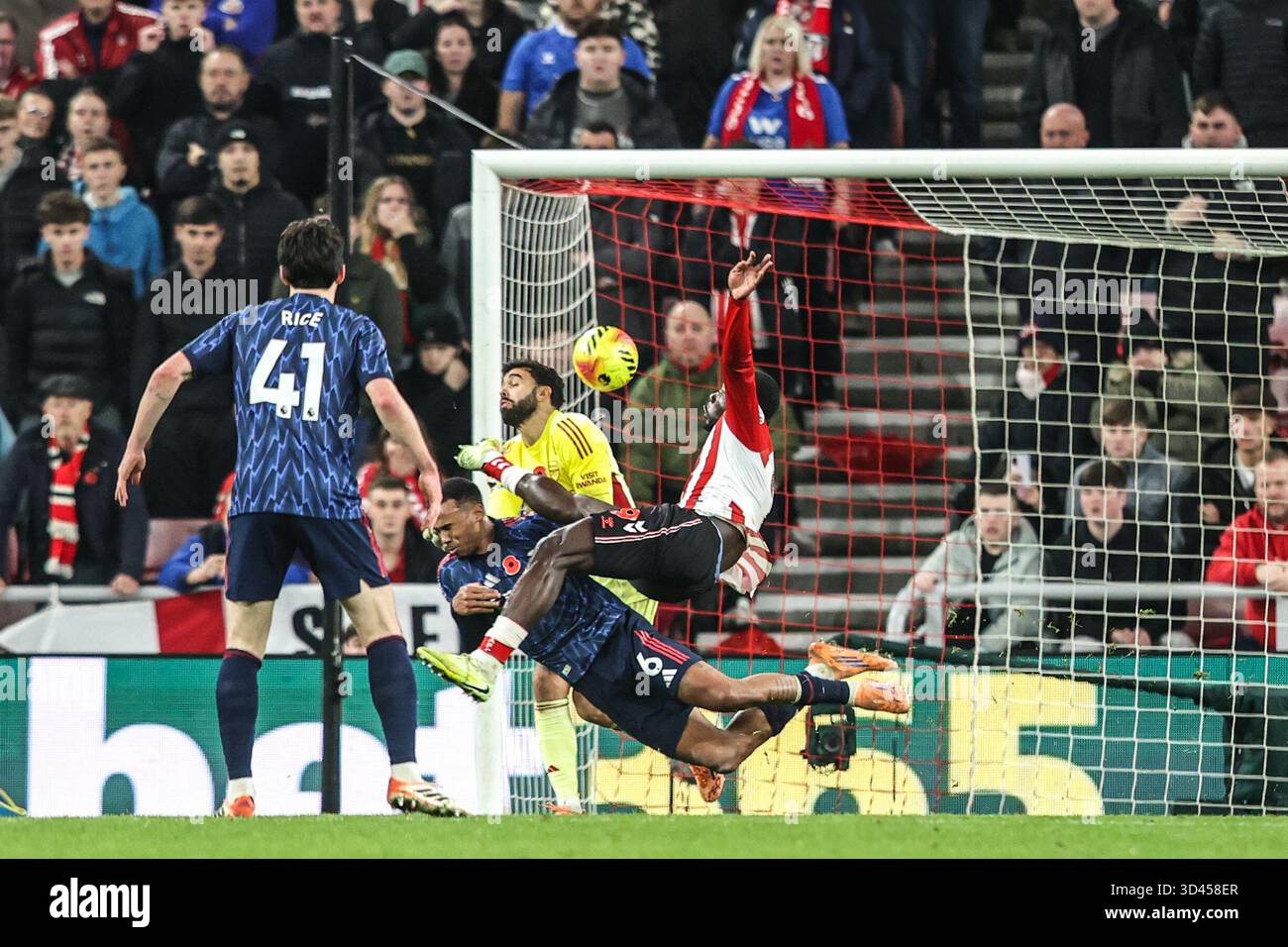 Marc Guiu of Sunderland scores to make it 2-2 during the Premier League ...