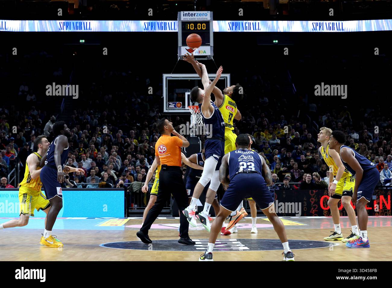 11/08/2025, Uber-Arena, Berlin, DEU, easyCredit BBL, ALBA vs ...