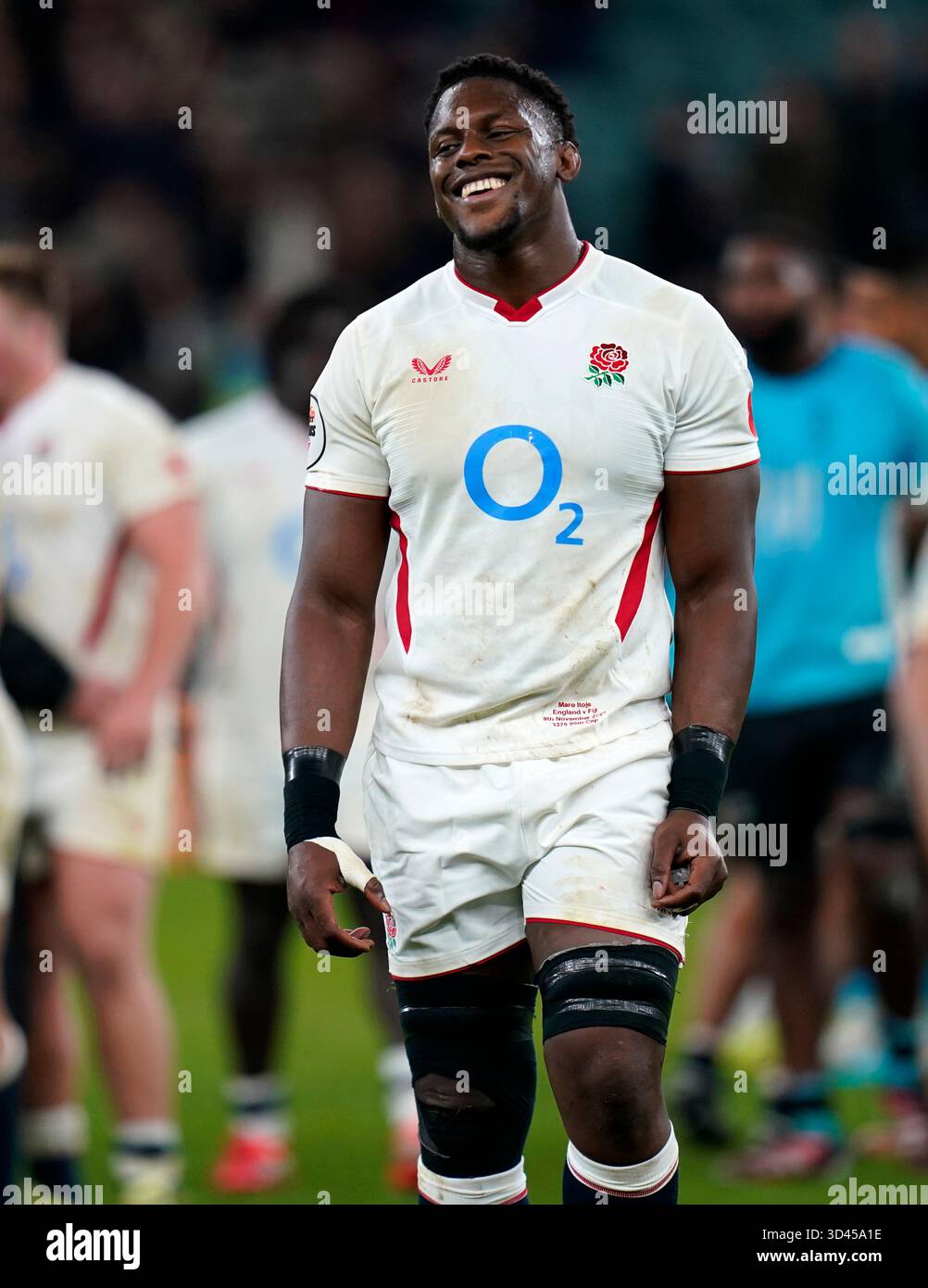England's Maro Itoje celebrates at the final whistle after the Quilter ...