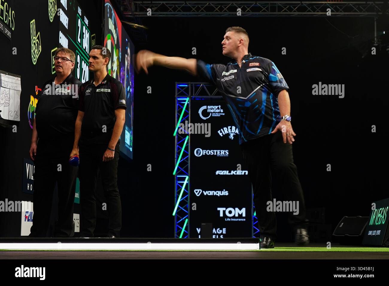 Daryl Gurney in action during his match against Connor Scutt at the WV ...