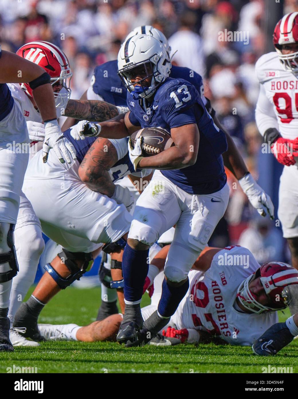 UNIVERSITY PARK, PA - NOVEMBER 08: Penn State Nittany Lions Running ...
