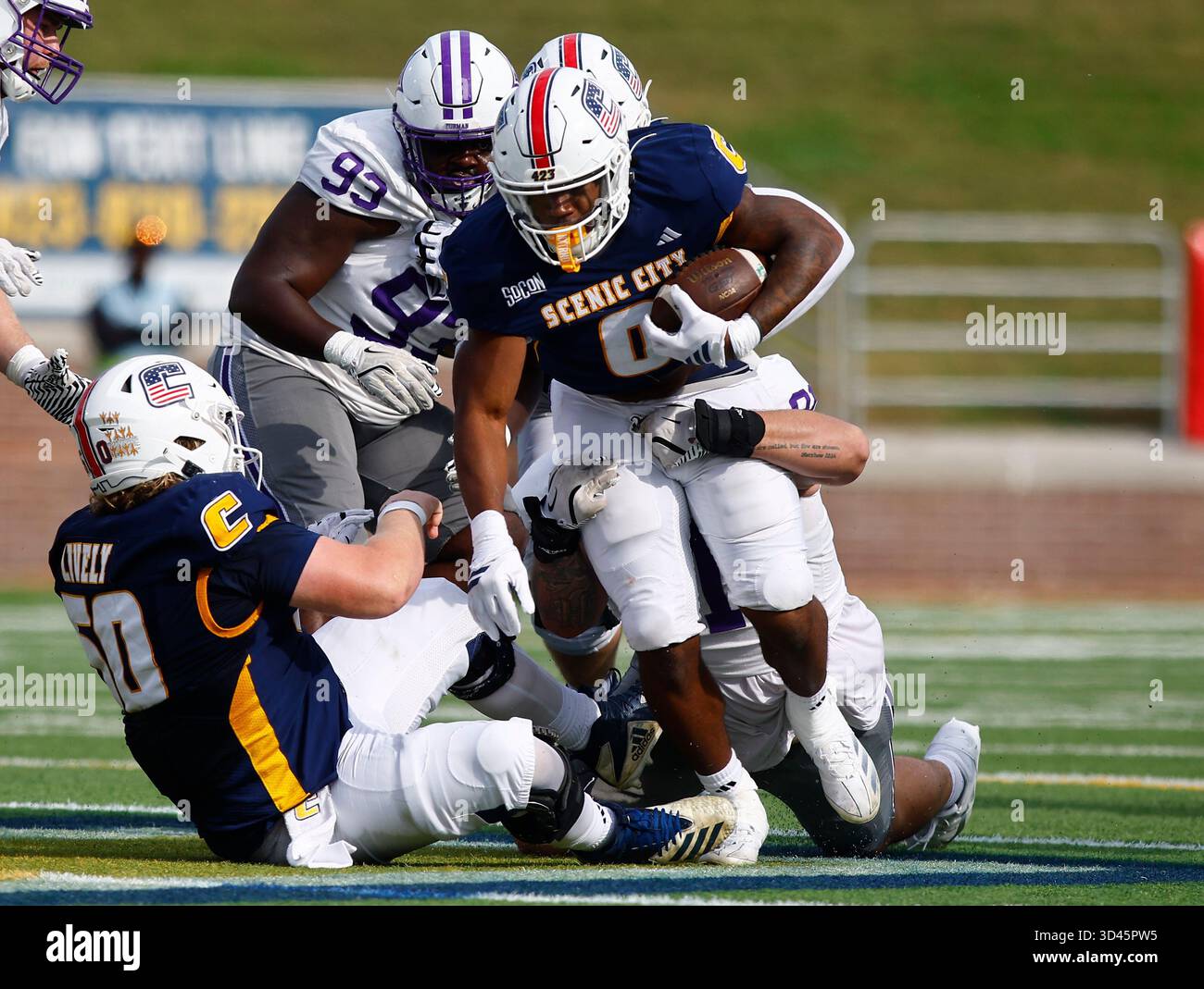 CHATTANOOGA, TN - NOVEMBER 08: Chattanooga Mocs running back Ryan ...