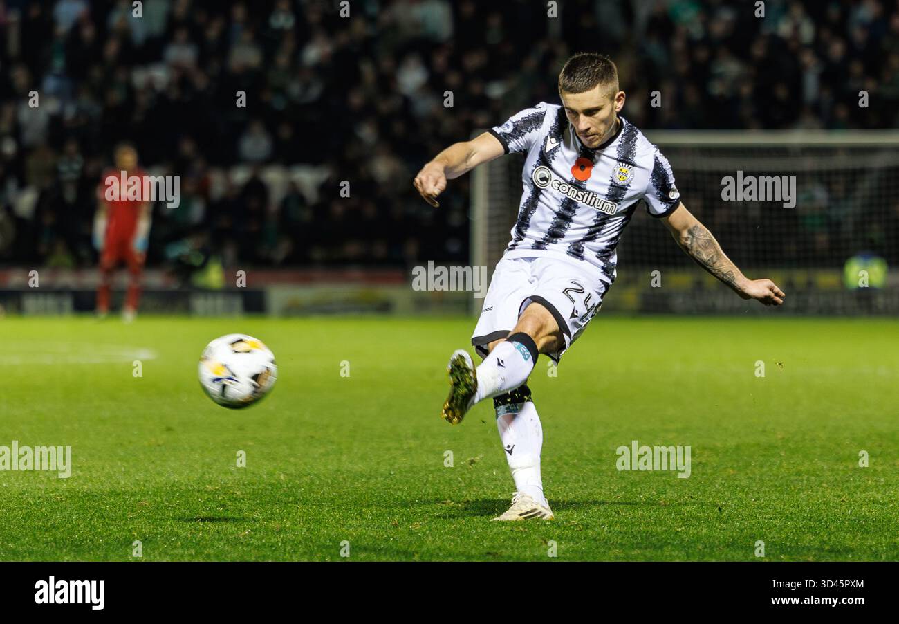 St Mirren Park, Paisley, Scotland, UK. 8th Nov 2025. St Mirren V ...