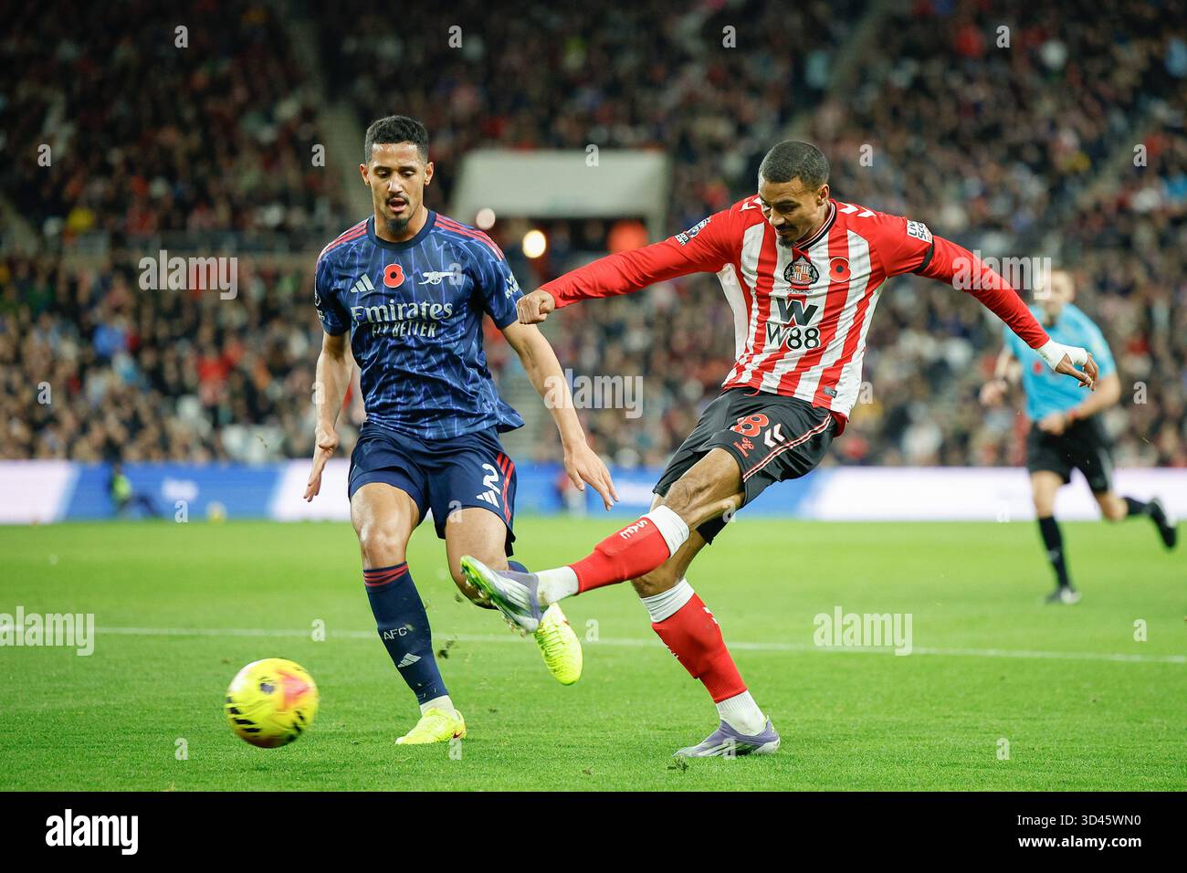 8th November 2025; Stadium of Light, Sunderland, England; Premier ...